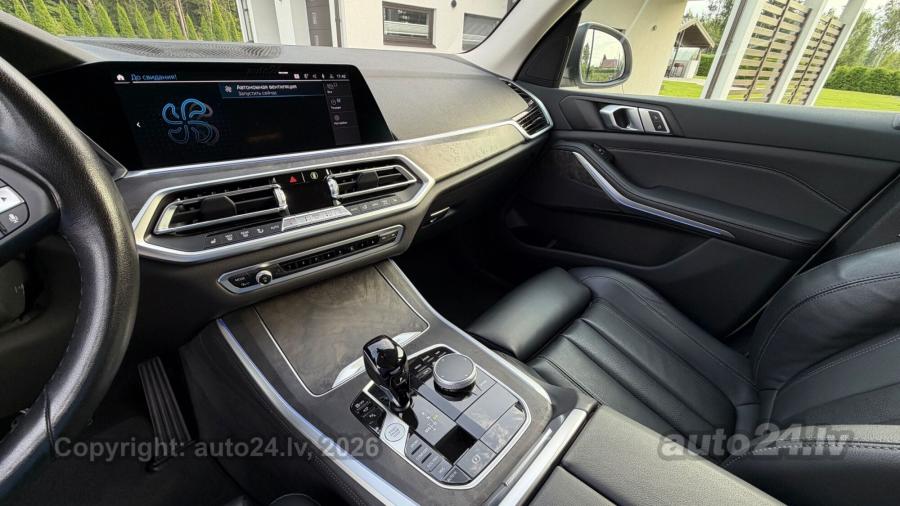 White BMW X5 2022 in Johvi, with an engine capacity of 3.00 L and mileage of 70 thousand km for 55000 €, photo 12 on AUTOMOTO.COM.LV