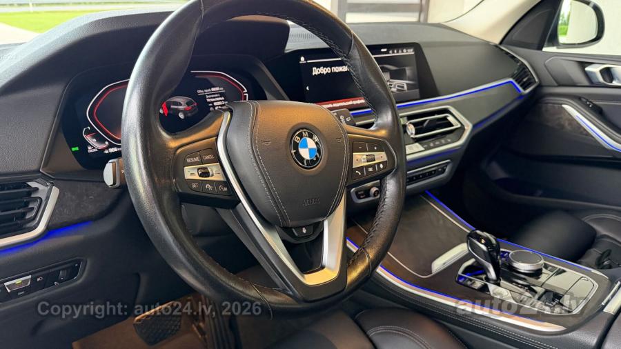 White BMW X5 2022 in Johvi, with an engine capacity of 3.00 L and mileage of 70 thousand km for 55000 €, photo 13 on AUTOMOTO.COM.LV