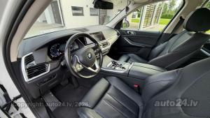 White BMW X5 2022 in Johvi, with an engine capacity of 3.00 L and mileage of 70 thousand km for 55000 €, photo 14 on AUTOMOTO.COM.LV
