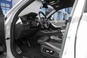 Белый БМВ Х5 2022 в Вильнюс, объемом двигателя 2.99 л и пробегом 112 тыс. км за 49999 €, фото 13 на AUTOMOTO.COM.LV