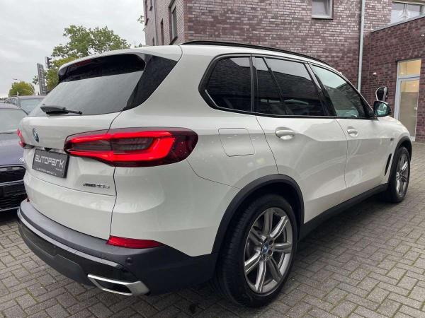 BMW X5 2022 Viļņa vietnē Balts BMW X5 2022 Viļņa, ar dzinēja tilpumu 3.00 L un nobraukumu 99 tūkst. km par 51300 €, foto 7 vietnē AUTOMOTO.COM.LV
