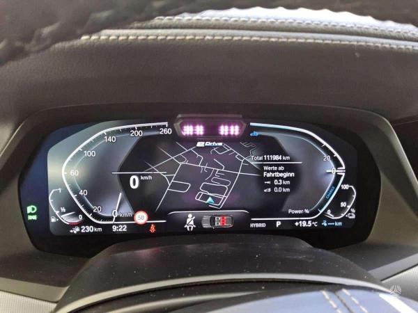 White BMW X5 2022 in Vilnius, with an engine capacity of 3.00 L and mileage of 112 thousand km for 43777 €, photo 10 on AUTOMOTO.COM.LV