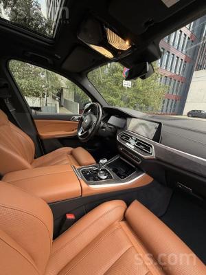 Balts BMW X5 2022 Rīga, ar dzinēja tilpumu 3.00 L un nobraukumu 75 tūkst. km par 49500 €, foto 9 vietnē AUTOMOTO.COM.LV