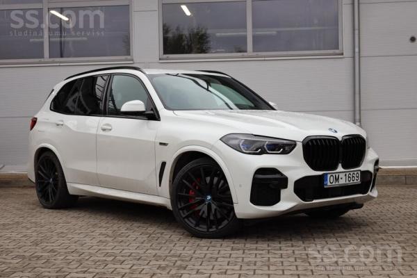 Balts BMW X5 2022 Rīga, ar dzinēja tilpumu 3.00 L un nobraukumu 97 tūkst. km par 58995 €, foto 11 vietnē AUTOMOTO.COM.LV