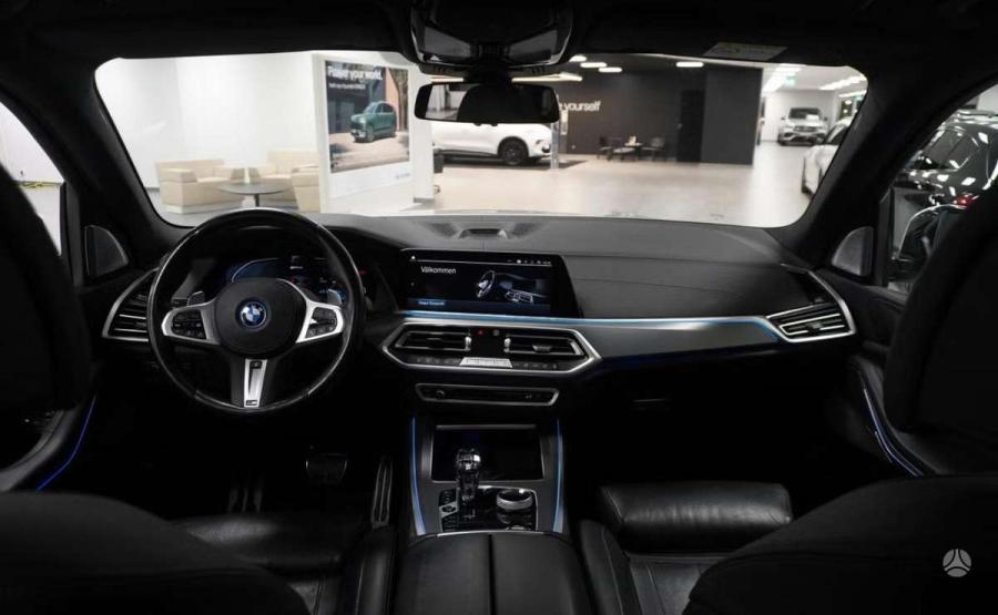Balts BMW X5 2023 Viļņa, ar dzinēja tilpumu 3.00 L un nobraukumu 112 tūkst. km par 65500 €, foto 11 vietnē AUTOMOTO.COM.LV