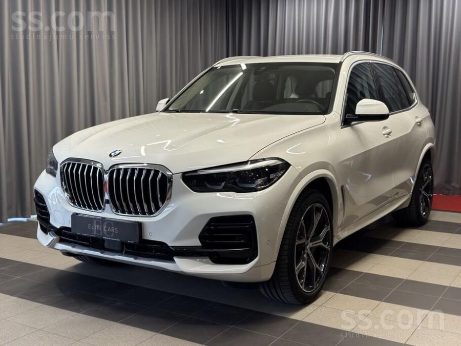 Balts BMW X5 2023 Rīga, ar dzinēja tilpumu 3.00 L un nobraukumu 43 tūkst. km par 45500 €, foto 1 vietnē AUTOMOTO.COM.LV