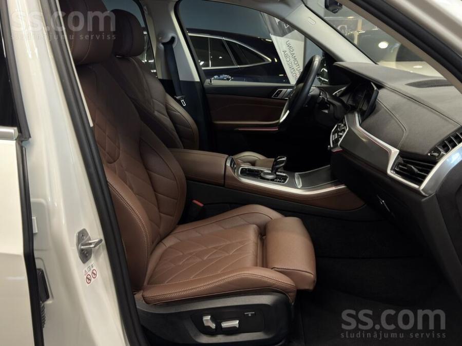 Balts BMW X5 2023 Rīga, ar dzinēja tilpumu 3.00 L un nobraukumu 43 tūkst. km par 45500 €, foto 14 vietnē AUTOMOTO.COM.LV