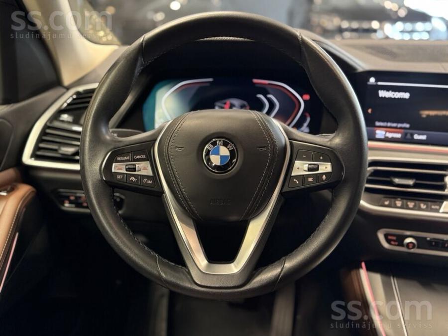 Balts BMW X5 2023 Rīga, ar dzinēja tilpumu 3.00 L un nobraukumu 43 tūkst. km par 45500 €, foto 16 vietnē AUTOMOTO.COM.LV