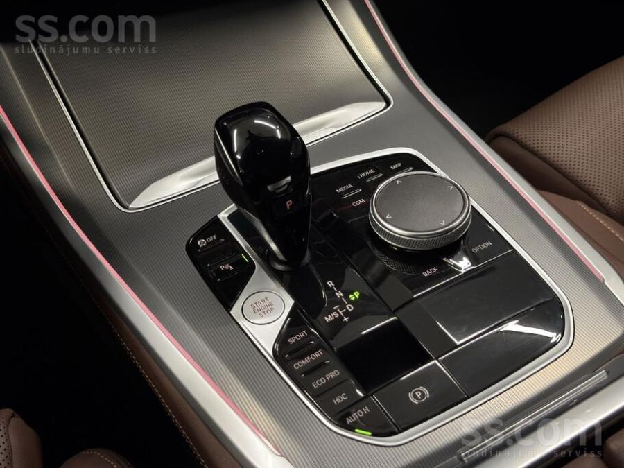 Balts BMW X5 2023 Rīga, ar dzinēja tilpumu 3.00 L un nobraukumu 43 tūkst. km par 45500 €, foto 25 vietnē AUTOMOTO.COM.LV