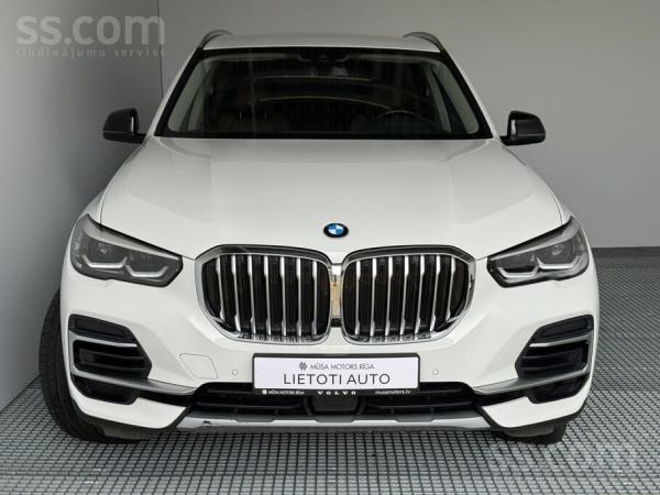 Balts BMW X5 2023 Rīga, ar dzinēja tilpumu 3.00 L un nobraukumu 138 tūkst. km par 43900 €, foto 2 vietnē AUTOMOTO.COM.LV