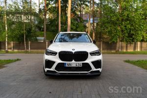 White BMW X5 2023 in Riga, with an engine capacity of 3.00 L and mileage of 62 thousand km for 43000 €, photo  on AUTOMOTO.COM.LV