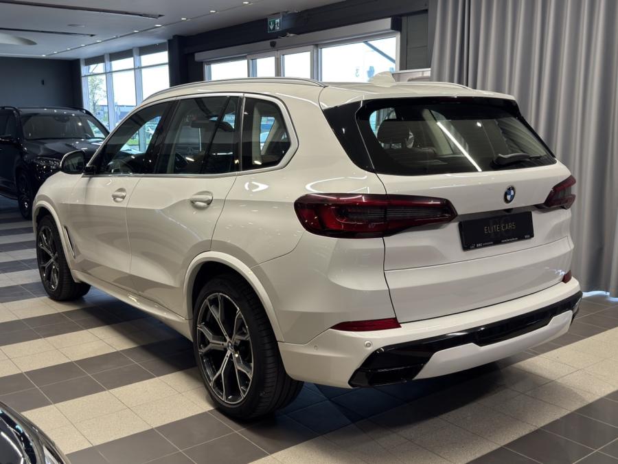 Balts BMW X5 2023 Rīga, ar dzinēja tilpumu 3.00 L un nobraukumu 43 tūkst. km par 45500 €, foto 6 vietnē AUTOMOTO.COM.LV