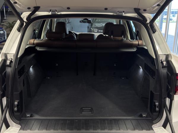 Balts BMW X5 2023 Rīga, ar dzinēja tilpumu 3.00 L un nobraukumu 43 tūkst. km par 45500 €, foto 6 vietnē AUTOMOTO.COM.LV