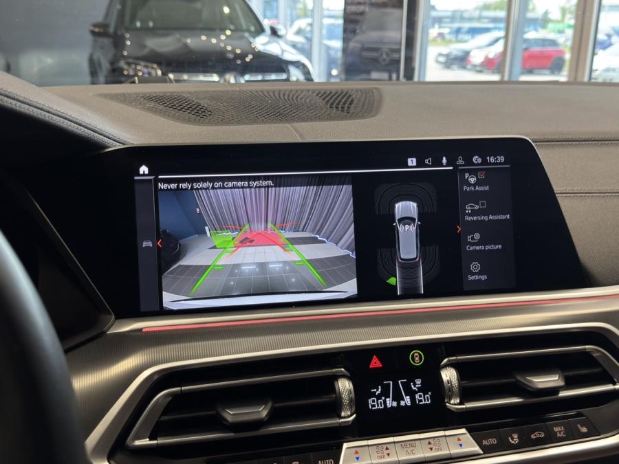 Balts BMW X5 2023 Rīga, ar dzinēja tilpumu 3.00 L un nobraukumu 43 tūkst. km par 45500 €, foto 18 vietnē AUTOMOTO.COM.LV