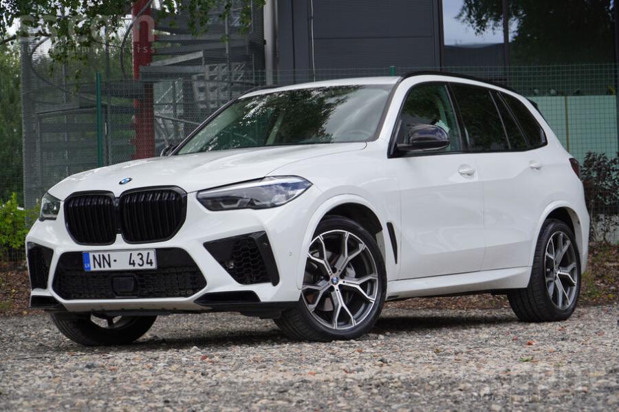 Balts BMW X5 2023 Rīga, ar dzinēja tilpumu 3.00 L un nobraukumu 62 tūkst. km par 43990 €, foto 3 vietnē AUTOMOTO.COM.LV