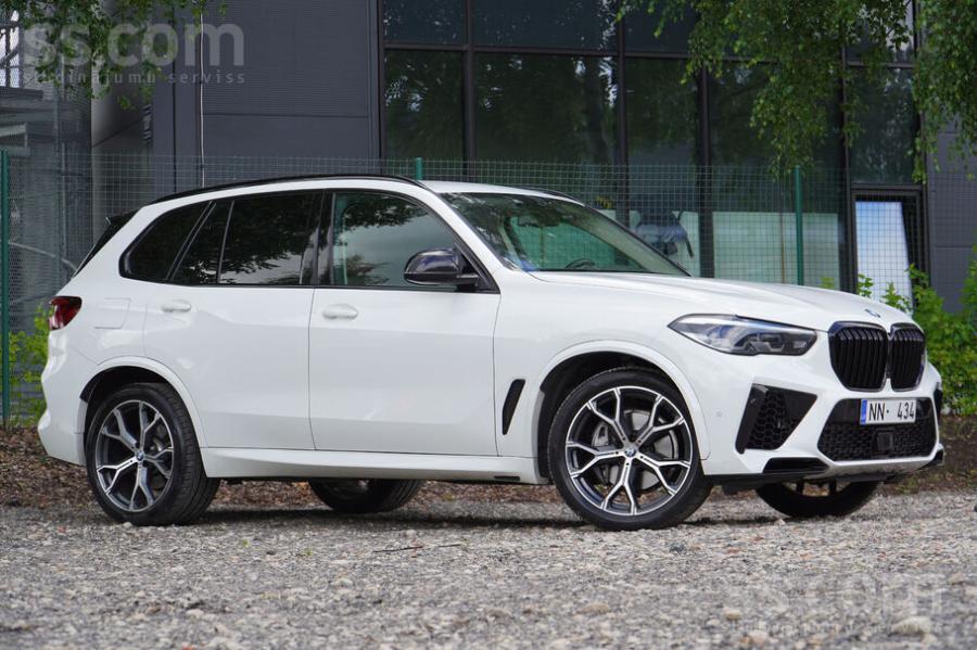 Balts BMW X5 2023 Rīga, ar dzinēja tilpumu 3.00 L un nobraukumu 62 tūkst. km par 43990 €, foto 5 vietnē AUTOMOTO.COM.LV