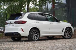 Balts BMW X5 2023 Rīga, ar dzinēja tilpumu 3.00 L un nobraukumu 62 tūkst. km par 43990 €, foto 10 vietnē AUTOMOTO.COM.LV