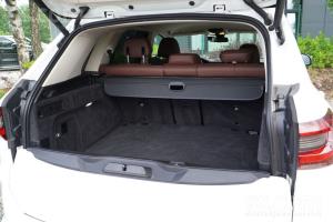 Balts BMW X5 2023 Rīga, ar dzinēja tilpumu 3.00 L un nobraukumu 62 tūkst. km par 43990 €, foto 24 vietnē AUTOMOTO.COM.LV