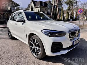 White BMW X5 2023 in Jurmala, with an engine capacity of 3.00 L and mileage of 42 thousand km for 43500 €, photo 24 on AUTOMOTO.COM.LV