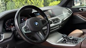 White BMW X5 2023 in Riga, with an engine capacity of 3.00 L and mileage of 41 thousand km for 59000 €, photo 16 on AUTOMOTO.COM.LV