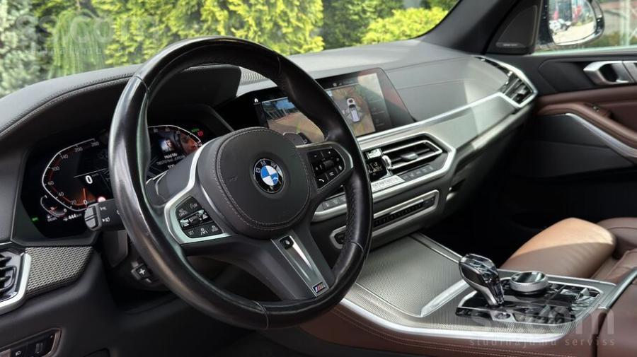 White BMW X5 2023 in Riga, with an engine capacity of 3.00 L and mileage of 41 thousand km for 59000 €, photo 16 on AUTOMOTO.COM.LV