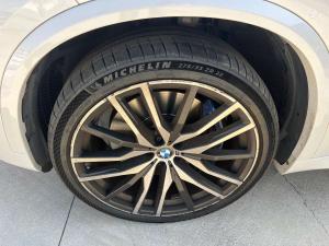 Balts BMW X5 2023 Šauļi, ar dzinēja tilpumu 2.99 L un nobraukumu 89 tūkst. km par 49900 €, foto 22 vietnē AUTOMOTO.COM.LV