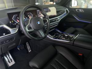 White BMW X5 2023 in Klaipeda, with an engine capacity of 3.00 L and mileage of 99 thousand km for 69991 €, photo 12 on AUTOMOTO.COM.LV