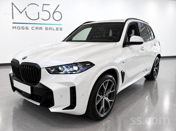 Balts BMW X5 2023 Rīga, ar dzinēja tilpumu 3.00 L un nobraukumu 33 tūkst. km par 69900 €, foto 1 vietnē AUTOMOTO.COM.LV