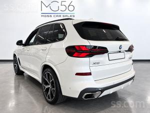 Balts BMW X5 2023 Rīga, ar dzinēja tilpumu 3.00 L un nobraukumu 33 tūkst. km par 69900 €, foto 4 vietnē AUTOMOTO.COM.LV