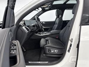 Balts BMW X5 2023 Rīga, ar dzinēja tilpumu 3.00 L un nobraukumu 33 tūkst. km par 69900 €, foto 8 vietnē AUTOMOTO.COM.LV
