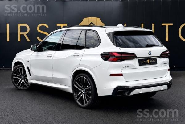 BMW X5 2023 in Tukums on AUTOMOTO.COM.LV White BMW X5 2023 in Tukums, with an engine capacity of 3.00 L and mileage of 62 thousand km for 75500 β¬, photo 3 on AUTOMOTO.COM.LV