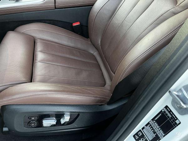 BMW X5 2023 Marijampole vietnē Balts BMW X5 2023 Marijampole, ar dzinēja tilpumu 2.99 L un nobraukumu 76 tūkst. km par 45500 €, foto 6 vietnē AUTOMOTO.COM.LV