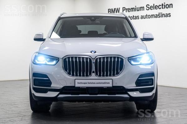 Balts BMW X5 2023 Rīga, ar dzinēja tilpumu 3.00 L un nobraukumu 68 tūkst. km par 39900 €, foto 4 vietnē AUTOMOTO.COM.LV