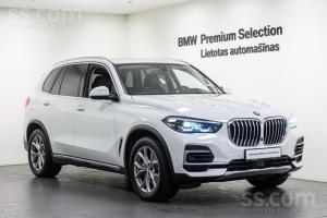 White BMW X5 2023 in Riga, with an engine capacity of 3.00 L and mileage of 68 thousand km for 39900 €, photo 16 on AUTOMOTO.COM.LV