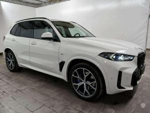 White BMW X5 2024 in Vilnius, with an engine capacity of 2.99 L and mileage of 128 thousand km for 69690 €, photo 3 on AUTOMOTO.COM.LV