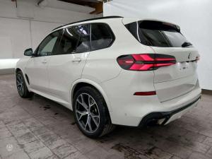 White BMW X5 2024 in Vilnius, with an engine capacity of 2.99 L and mileage of 128 thousand km for 69690 €, photo 7 on AUTOMOTO.COM.LV