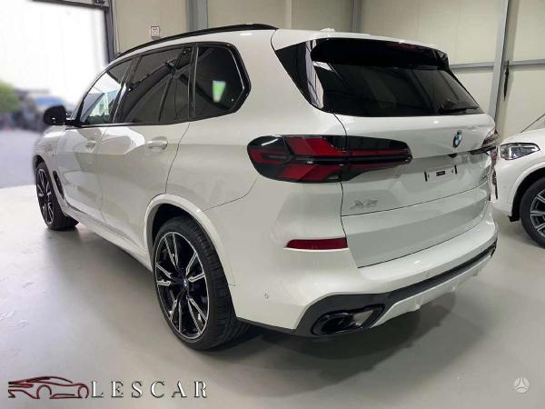Balts BMW X5 2024 Viļņa, ar dzinēja tilpumu 2.99 L un nobraukumu 20 tūkst. km par 87500 €, foto 3 vietnē AUTOMOTO.COM.LV