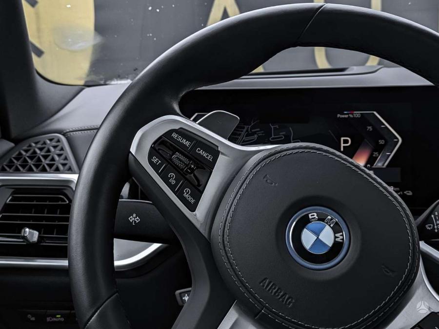 Balts BMW X5 2024 Tukums, ar dzinēja tilpumu 0.00 L un nobraukumu 25 tūkst. km par 88800 €, foto 11 vietnē AUTOMOTO.COM.LV