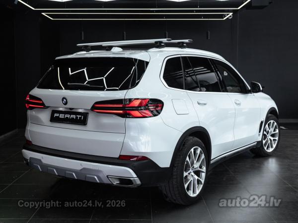 Balts BMW X5 2024 Tallina, ar dzinēja tilpumu 3.00 L un nobraukumu 86 tūkst. km par 79900 €, foto 2 vietnē AUTOMOTO.COM.LV