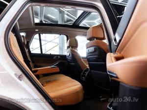 Белый БМВ Х5 2024 в Таллин, объемом двигателя 3.00 л и пробегом 86 тыс. км за 79900 €, фото 14 на AUTOMOTO.COM.LV