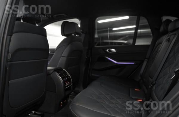 Balts BMW X5 2025 Tukums, ar dzinēja tilpumu 3.00 L un nobraukumu 0 tūkst. km par 75990 €, foto 7 vietnē AUTOMOTO.COM.LV