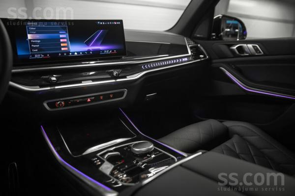 Balts BMW X5 2025 Tukums, ar dzinēja tilpumu 3.00 L un nobraukumu 0 tūkst. km par 75990 €, foto 8 vietnē AUTOMOTO.COM.LV