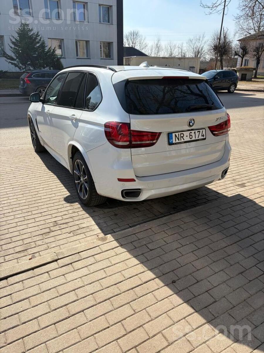 Balts BMW X5 2017 Rēzekne, ar dzinēja tilpumu 3.00 L un nobraukumu 280 tūkst. km par 25000 €, foto 3 vietnē AUTOMOTO.COM.LV