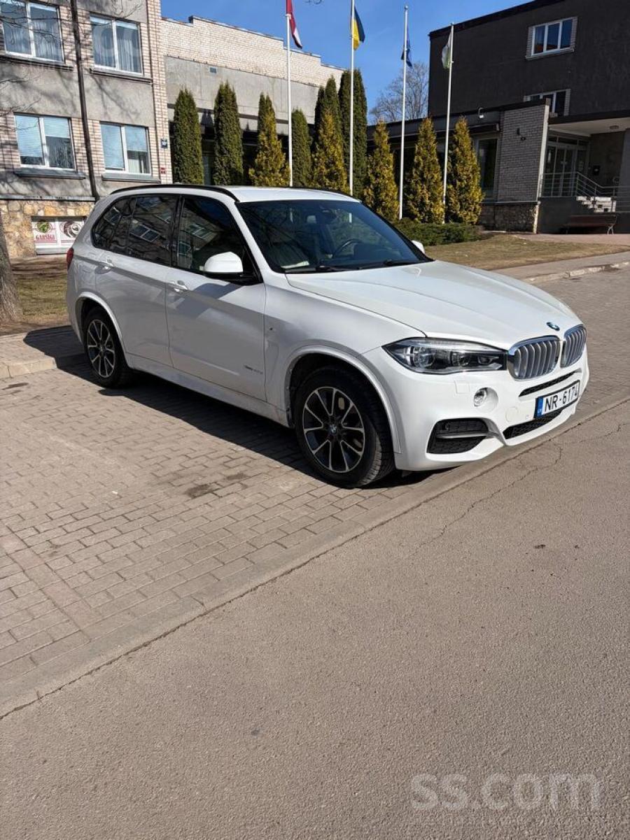 Balts BMW X5 2017 Rēzekne, ar dzinēja tilpumu 3.00 L un nobraukumu 280 tūkst. km par 25000 €, foto 5 vietnē AUTOMOTO.COM.LV