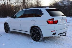 Balts BMW X5 2008 Klaipėda, ar dzinēja tilpumu 3.00 L un nobraukumu 318 tūkst. km par 9500 €, foto 2 vietnē AUTOMOTO.COM.LV