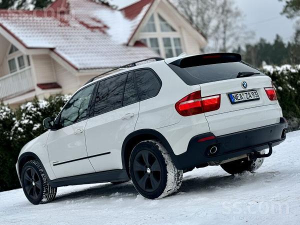 Balts BMW X5 2009 Jūrmala, ar dzinēja tilpumu 3.00 L un nobraukumu 0 tūkst. km par 8490 €, foto 4 vietnē AUTOMOTO.COM.LV