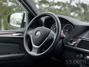 Balts BMW X5 2009 Jūrmala, ar dzinēja tilpumu 3.00 L un nobraukumu 0 tūkst. km par 8490 €, foto 13 vietnē AUTOMOTO.COM.LV