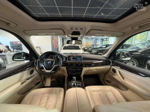 White BMW X5 2015 in Klaipeda, with an engine capacity of 3.00 L and mileage of 145 thousand km for 19500 €, photo 4 on AUTOMOTO.COM.LV