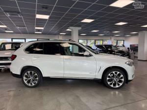 White BMW X5 2015 in Klaipeda, with an engine capacity of 3.00 L and mileage of 145 thousand km for 19500 €, photo 20 on AUTOMOTO.COM.LV