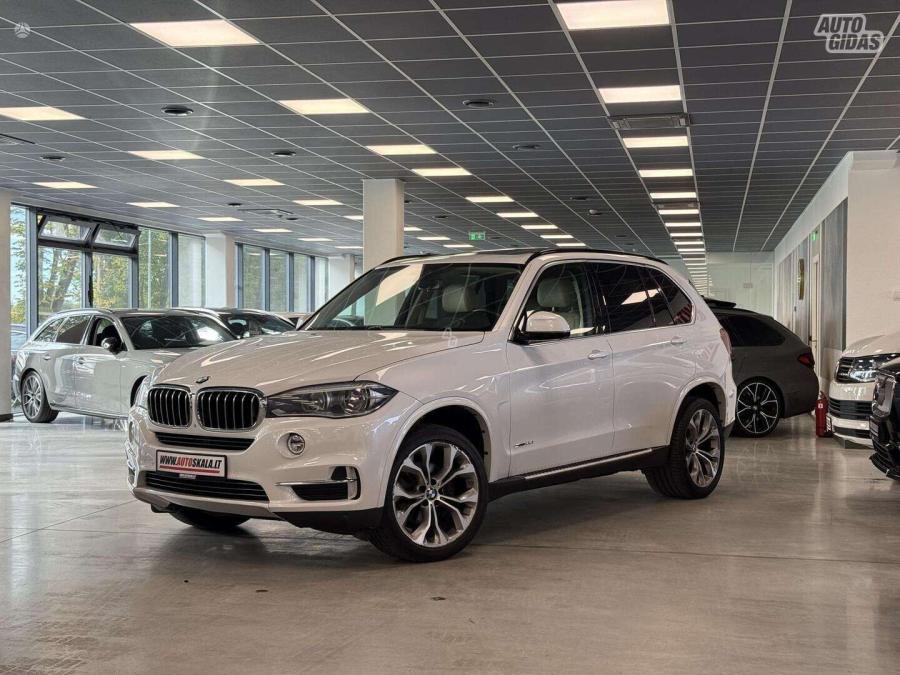 White BMW X5 2015 in Klaipeda, with an engine capacity of 3.00 L and mileage of 145 thousand km for 19500 €, photo 22 on AUTOMOTO.COM.LV